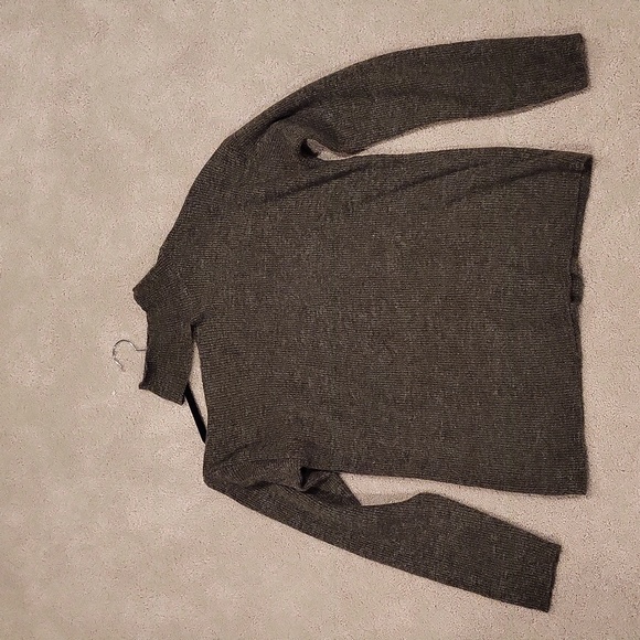 Mystree | Sweaters | Mysteree Olive Green Sweater | Poshmark